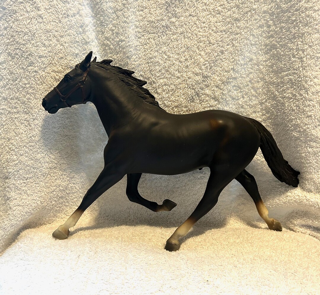 Breyer Pacer Horse, Dark Bay Black, Doesnt Stand, Possible Repaint ...
