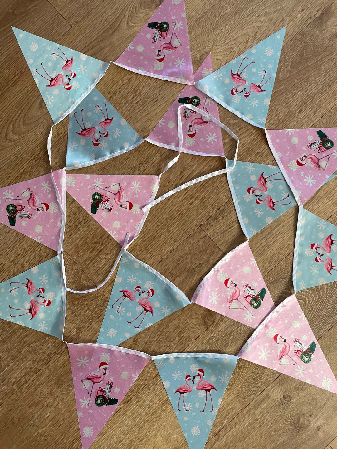 Kitschmas Christmas Triangle Bunting Decoration Flamingo Vintage Retro ...