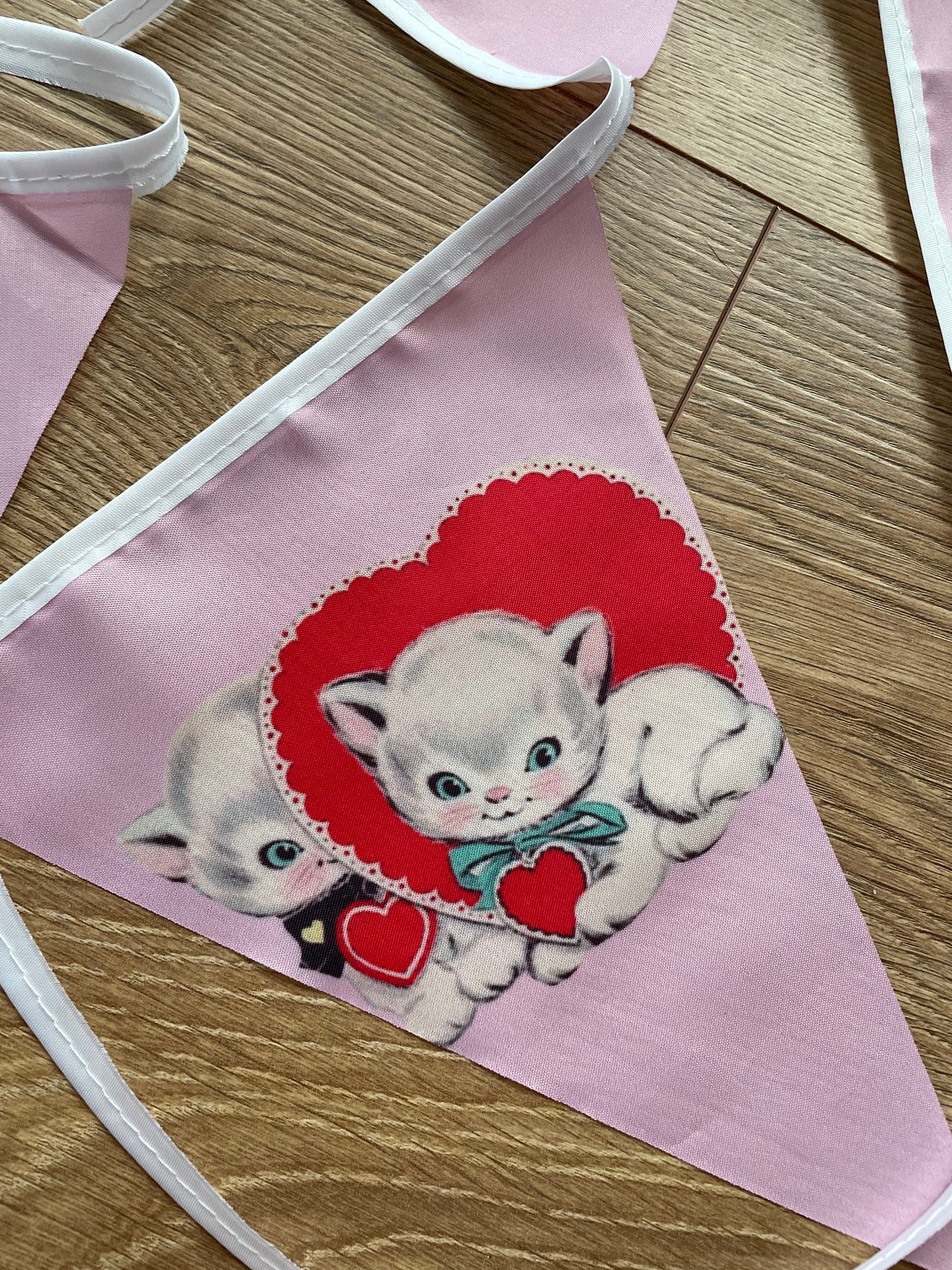Kitsch Valentine Triangle Bunting Decoration Kitten Party Vintage Retro ...