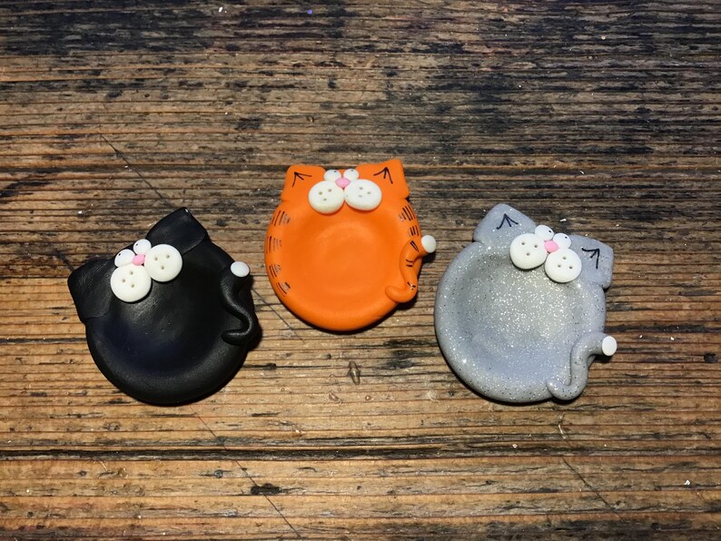 Clay Cat Worry Stone: Pocket Pet for Anxiety Relief Birthday Gift ...