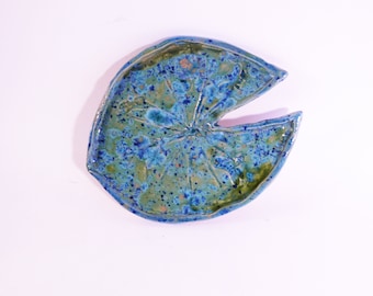 Water Lily Plate - Etsy