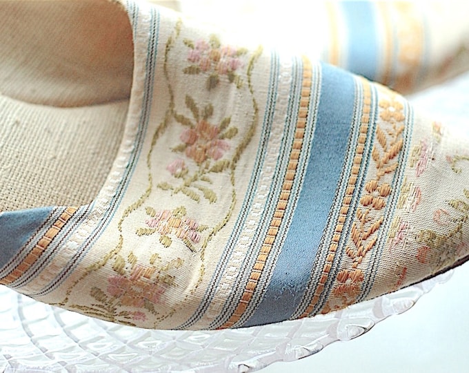 Amy Jo Gladstone Original. Rococo Style Brocade Slippers. Size 7 - 7.5 ...