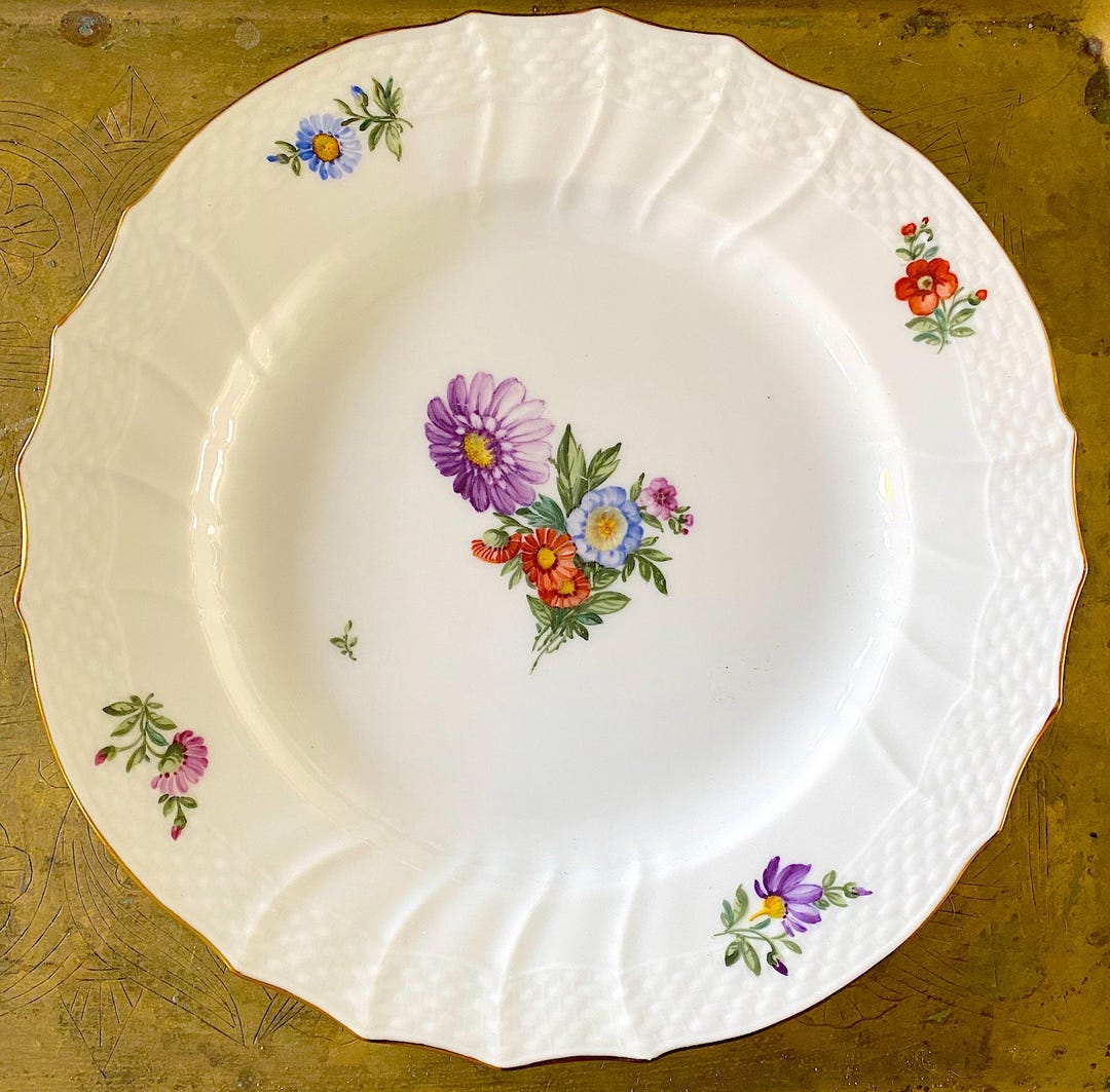 Royal Copenhagen Light Saxon Purple Flower Luncheon Plate. Vintage ...