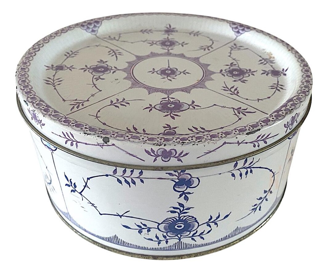 Classic Lace Blue Fluted Pattern Round Biscuit Tin. Rare Vintage ...