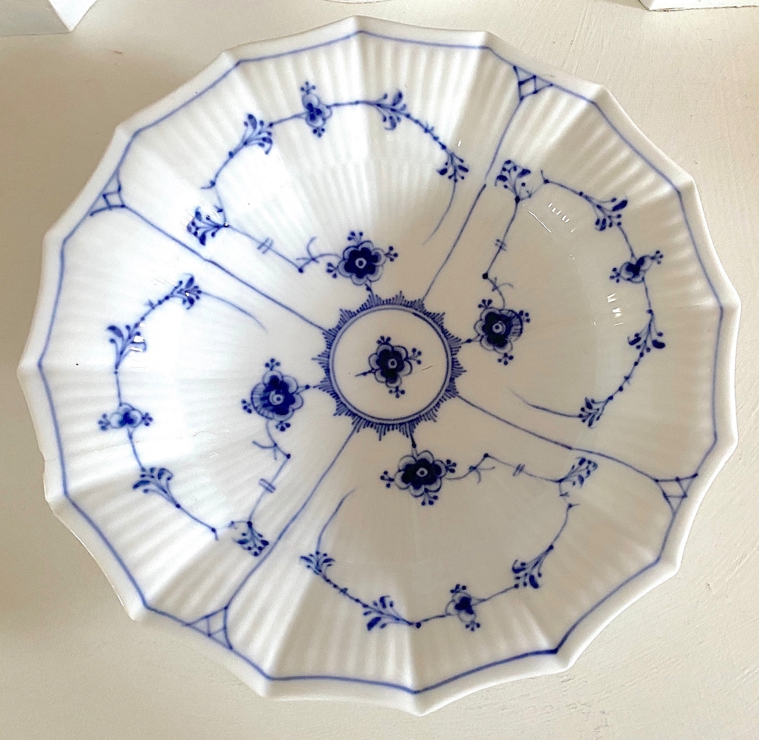 Royal Copenhagen Blue Flute Plain Fluted Serving Plate Dish. No. 142 ...