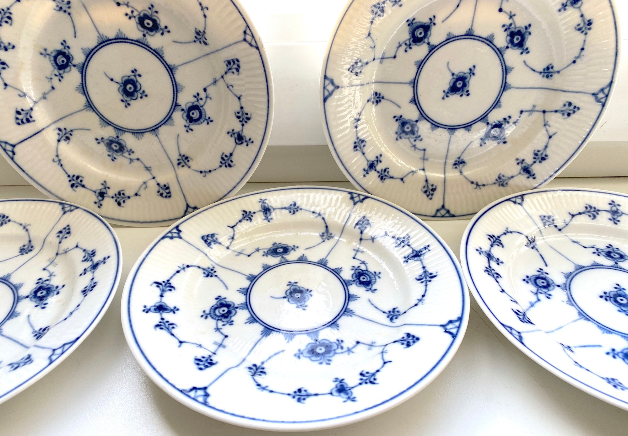 Selling Royal Copenhagen Plates
