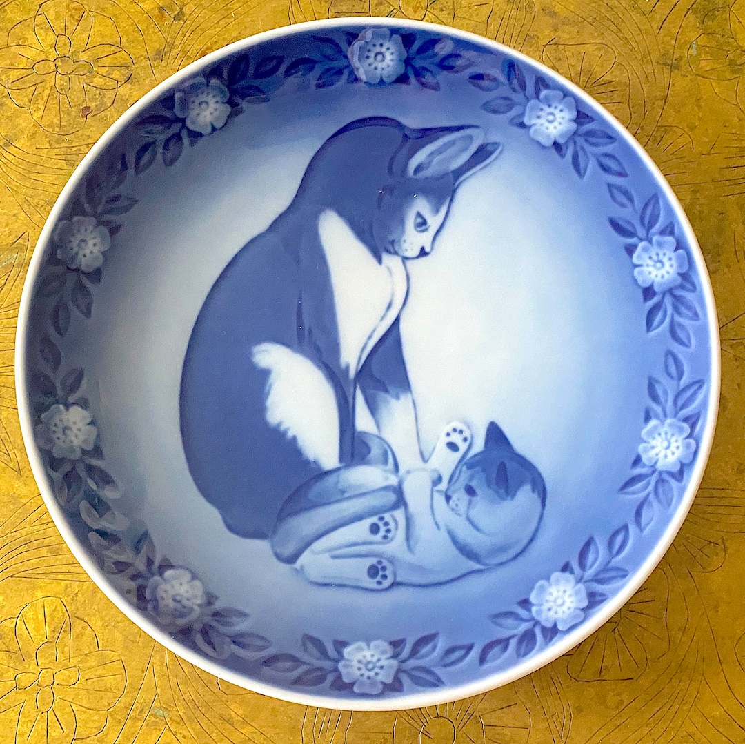 Rare Vintage Royal Copenhagen Mother Cat With Kitten. Mothers Day Plate ...
