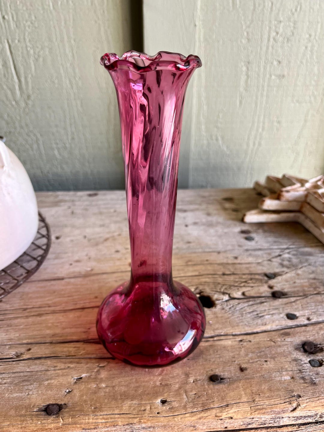 Pilgrim Vase / Pink Glass / Cranberry Glass / Swirled / Ruffled Edge ...