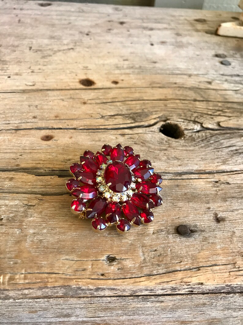 Gold Tone / Rhinestone Brooch / Red Rhinestones / Clear Rhinestones ...