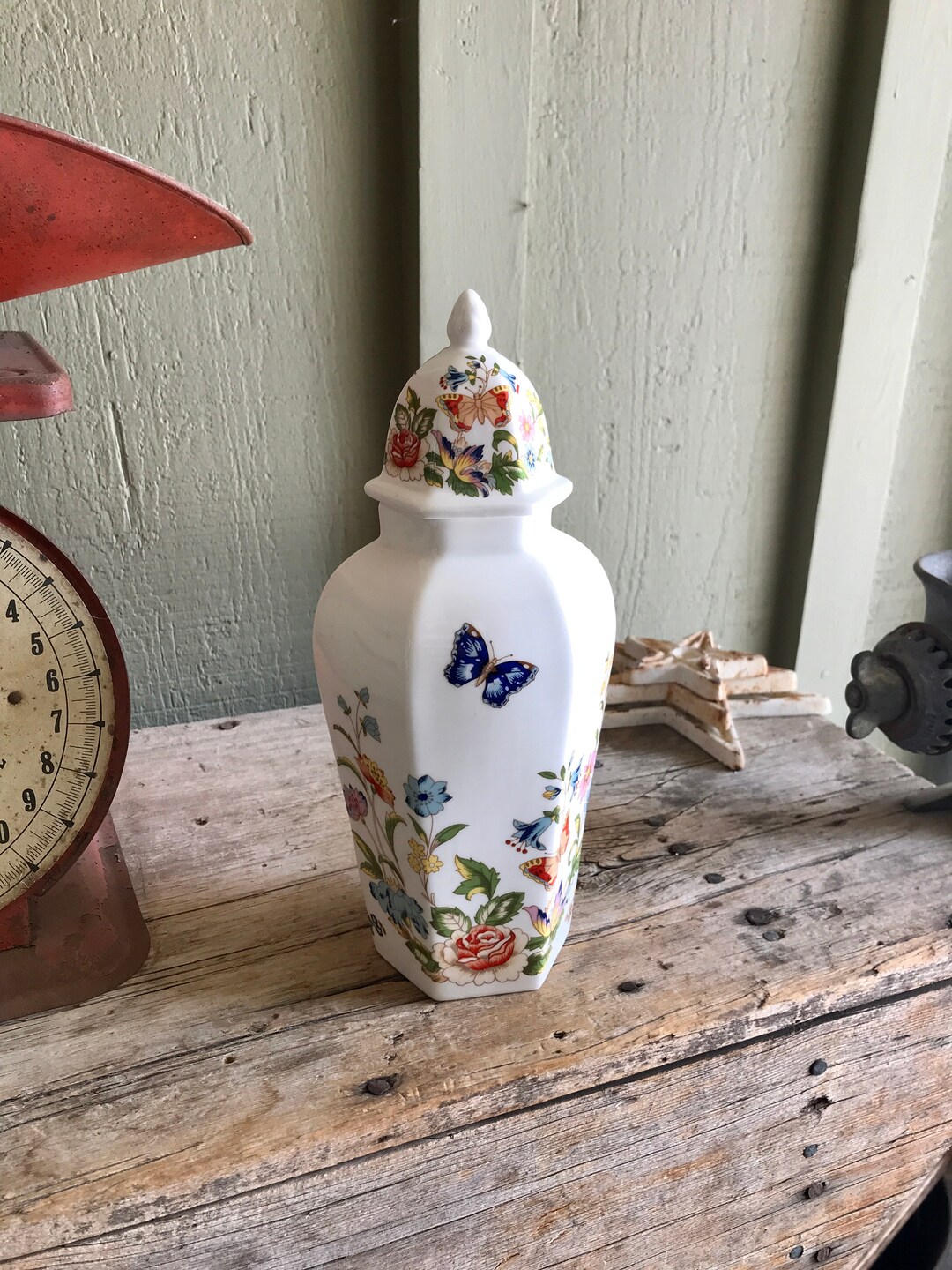 Aynsley Fine Bone China Cottage Garden Lidded Vase Floral Butterflies Hexagonal Vase