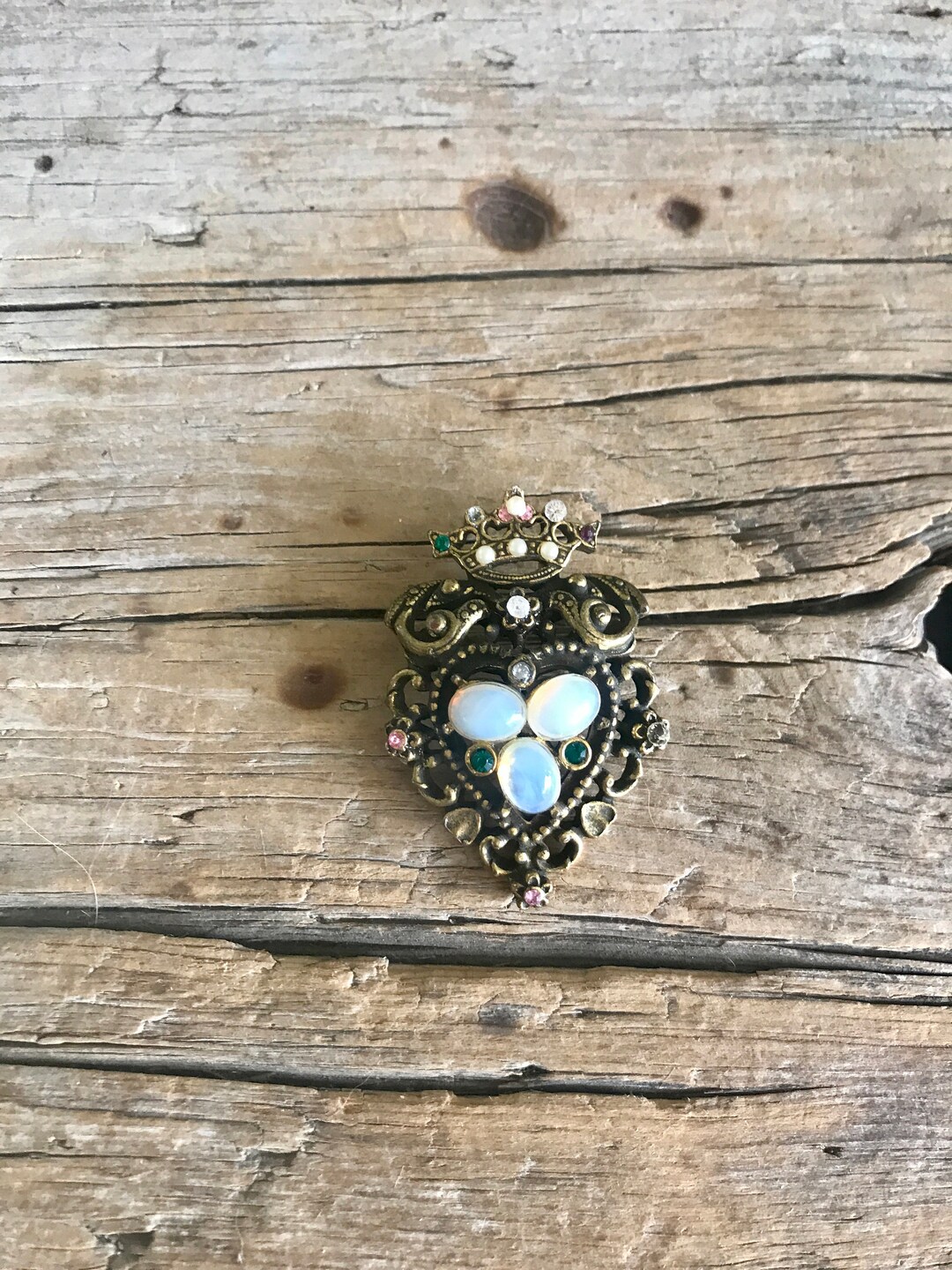 Coro / Gold Tone / Crown Brooch / Shield / White Moonglow / Faux Seed ...