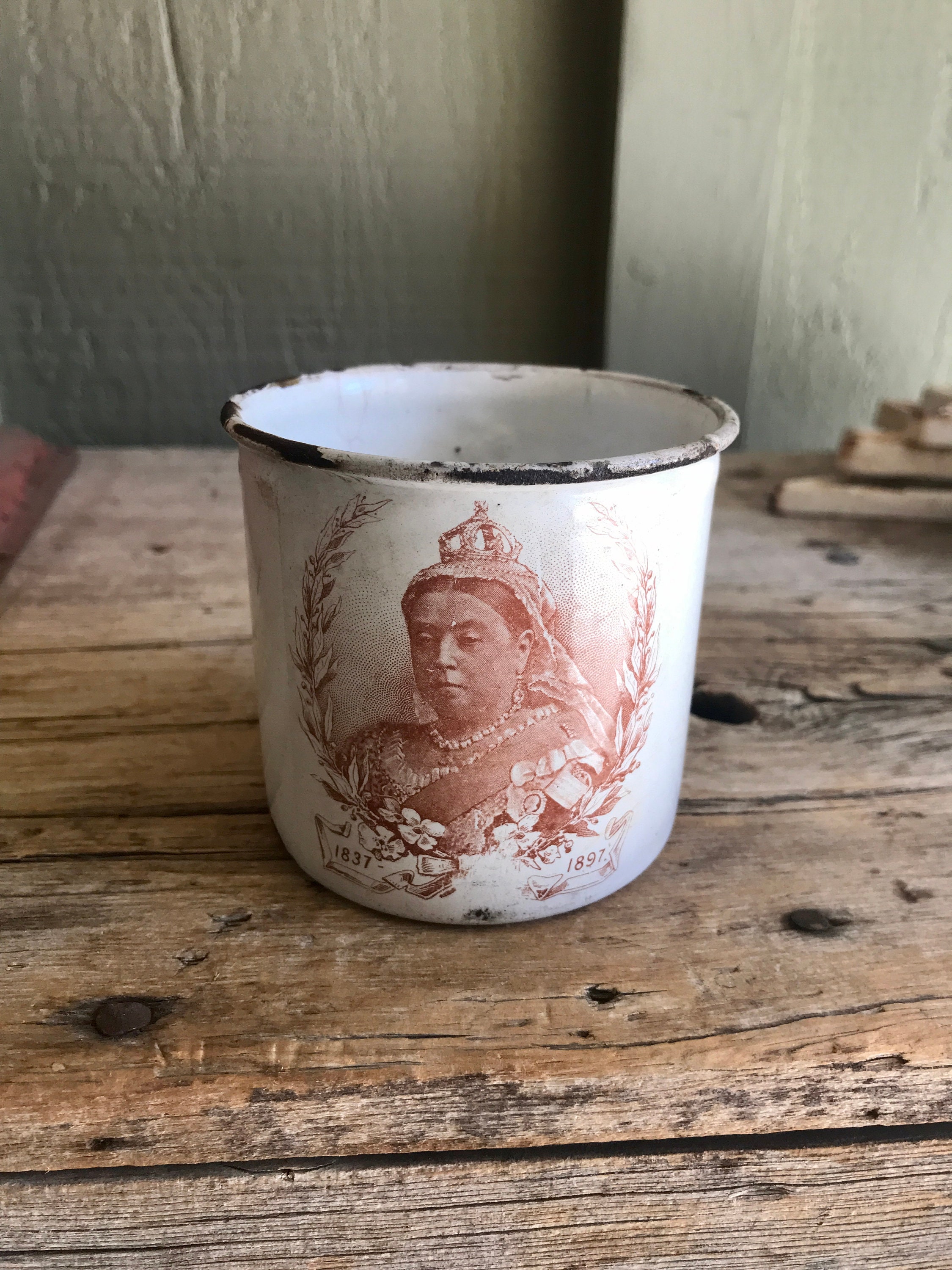 Queen Victoria / Diamond Jubilee / Enamel Mug / 1837 - 1897 ...
