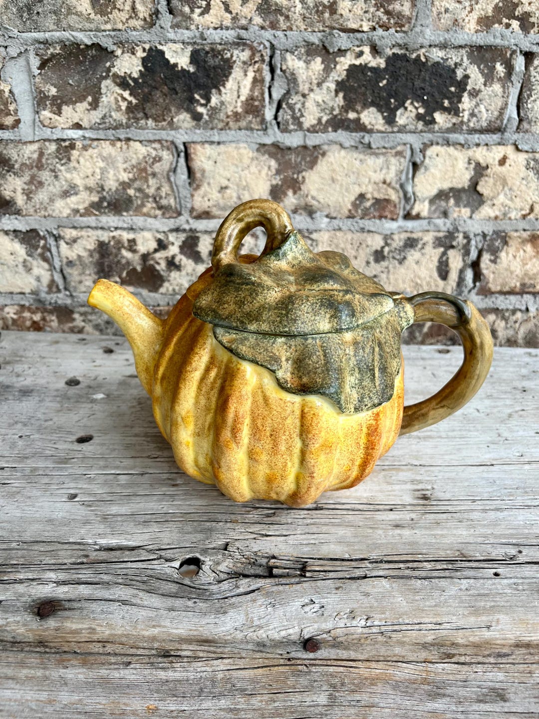 World Bizarre / Squash Teapot / Pumpkin Teapot / Stem Handles / Green ...