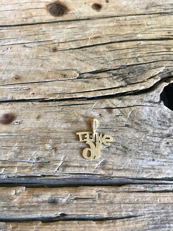 14K Gold / Sweet 16 Pendant / Diamond Cuts / Yellow G… - Gem