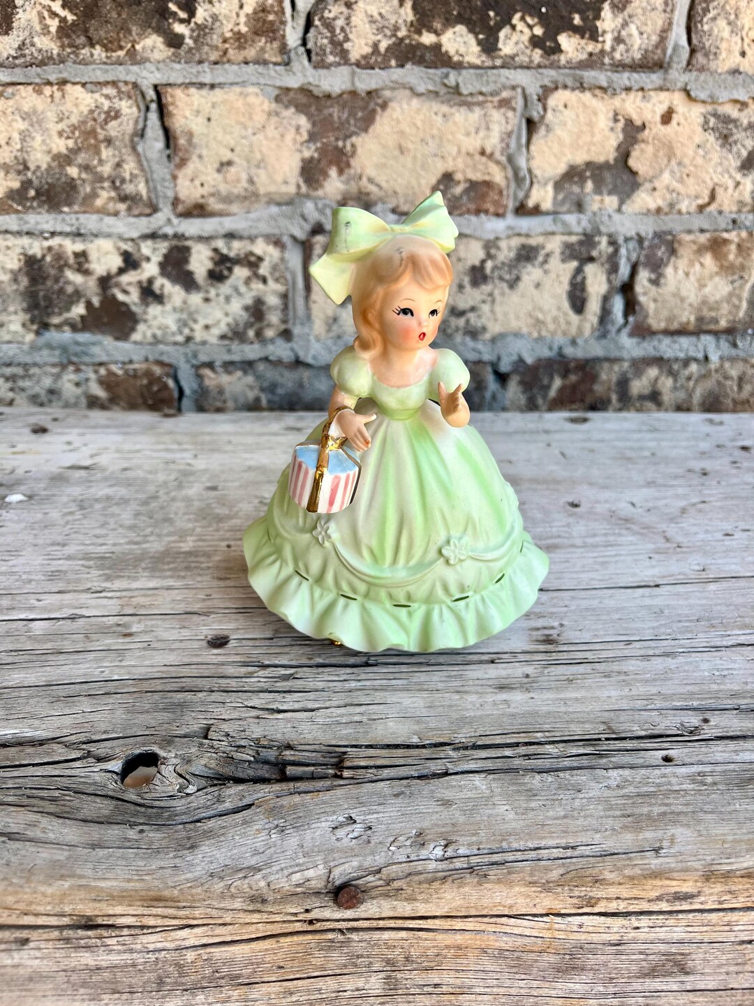 Napco Figurine / Shopper Girl / Young Lady / Figurine Planter / Green ...