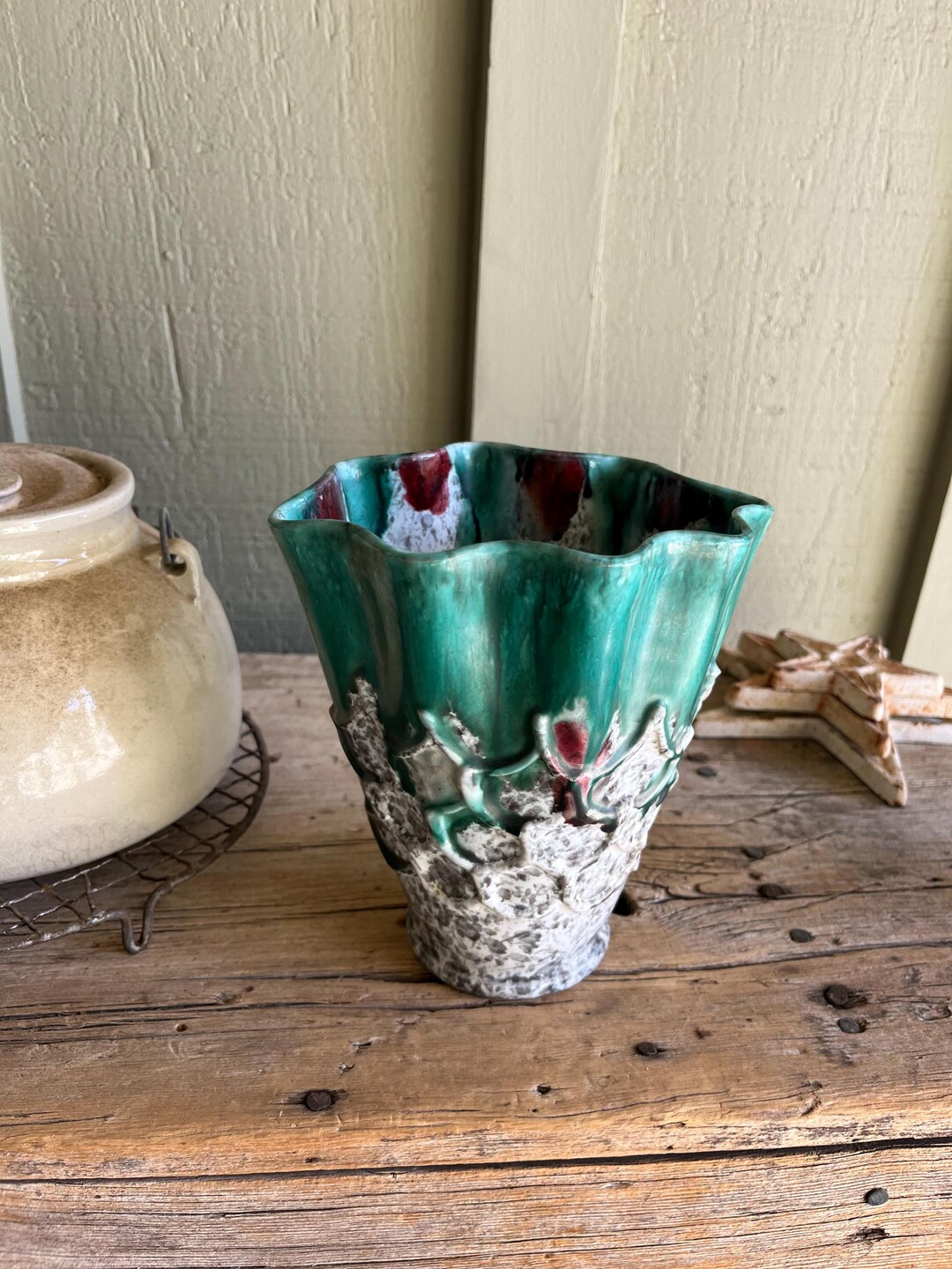 Majolica Vase / Legro Italy / Art Pottery / Scalloped Edge / White With ...