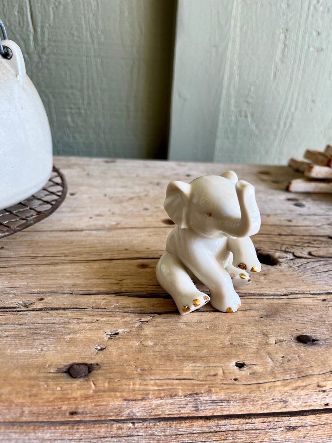 Lenox China / White Porcelain / Baby Elephant / 24K Gold Toes / 24K ...