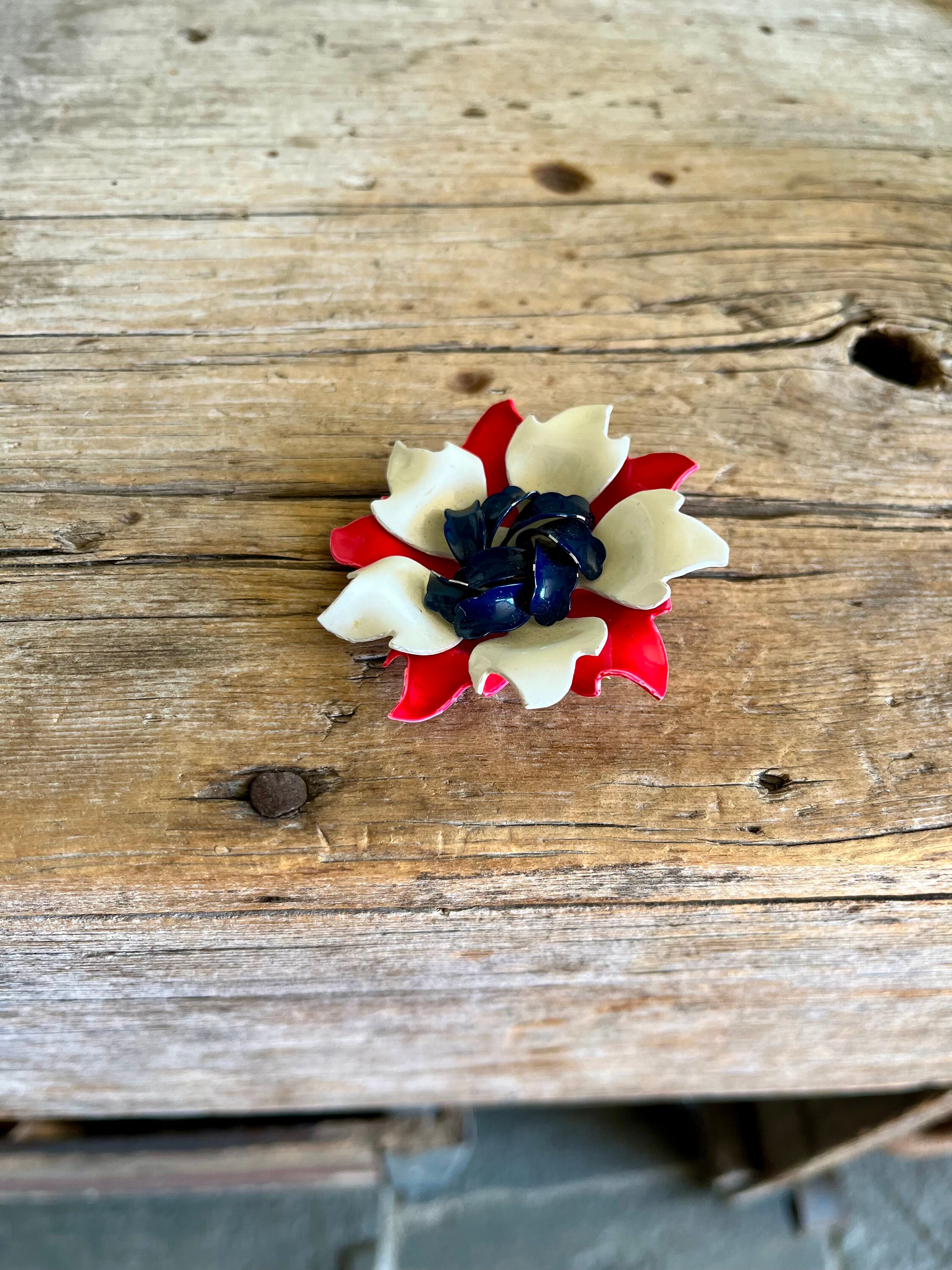 Lucite Brooch / Floral Brooch / Large Flower / Red and White Petals ...