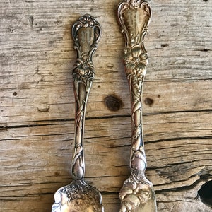 Silver Plate / R Wallace / 1835 / Master Butter Knife / Serving Spoon ...