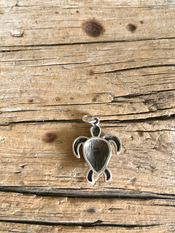 Sterling Silver / Turtle Pendant / Sea Turtle / Ocean… - Gem