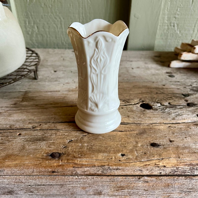 Spill Vase - Etsy