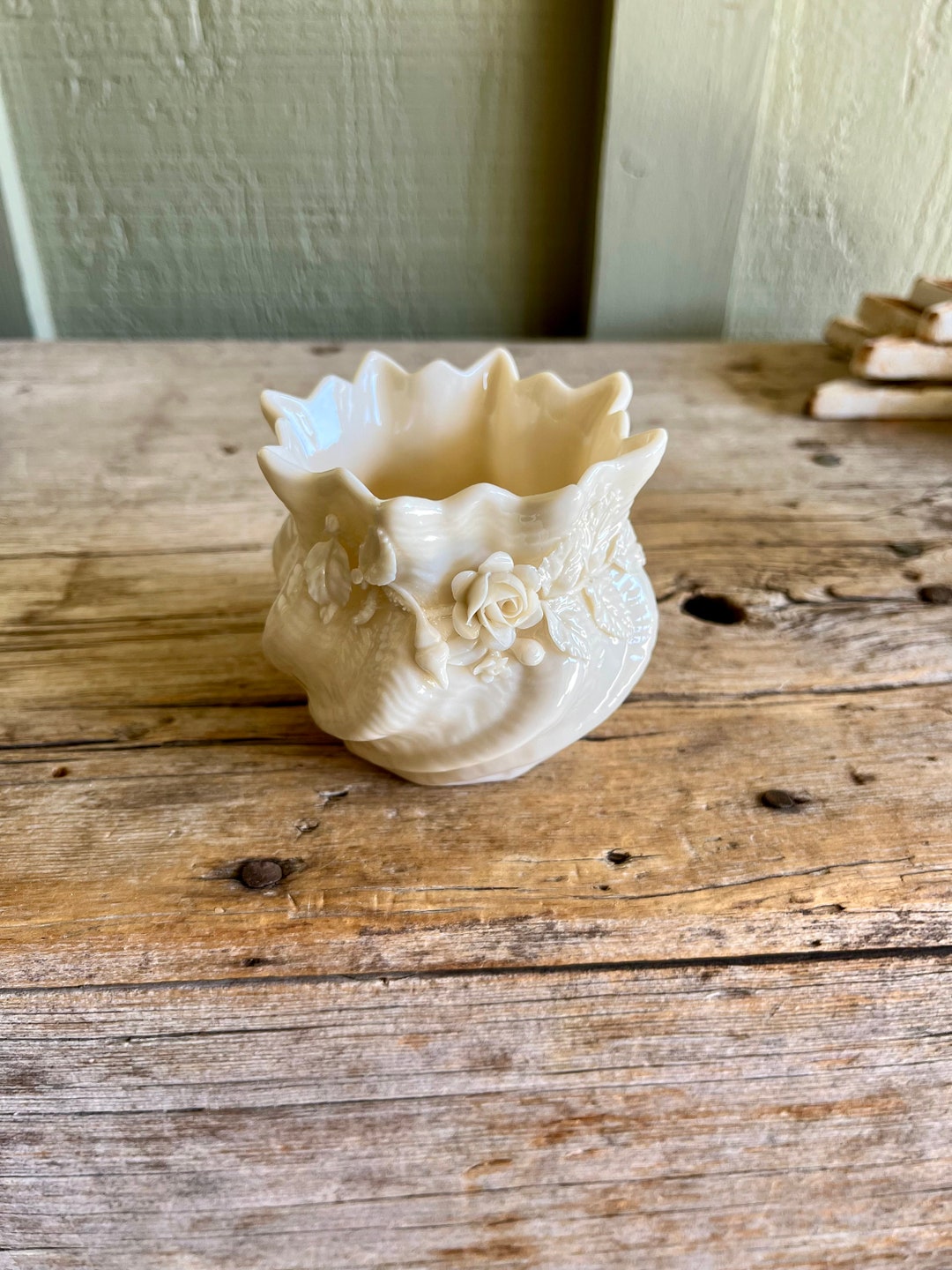 Belleek Pottery / Neptune Shell / Applied Rose / Floral and Leaves ...