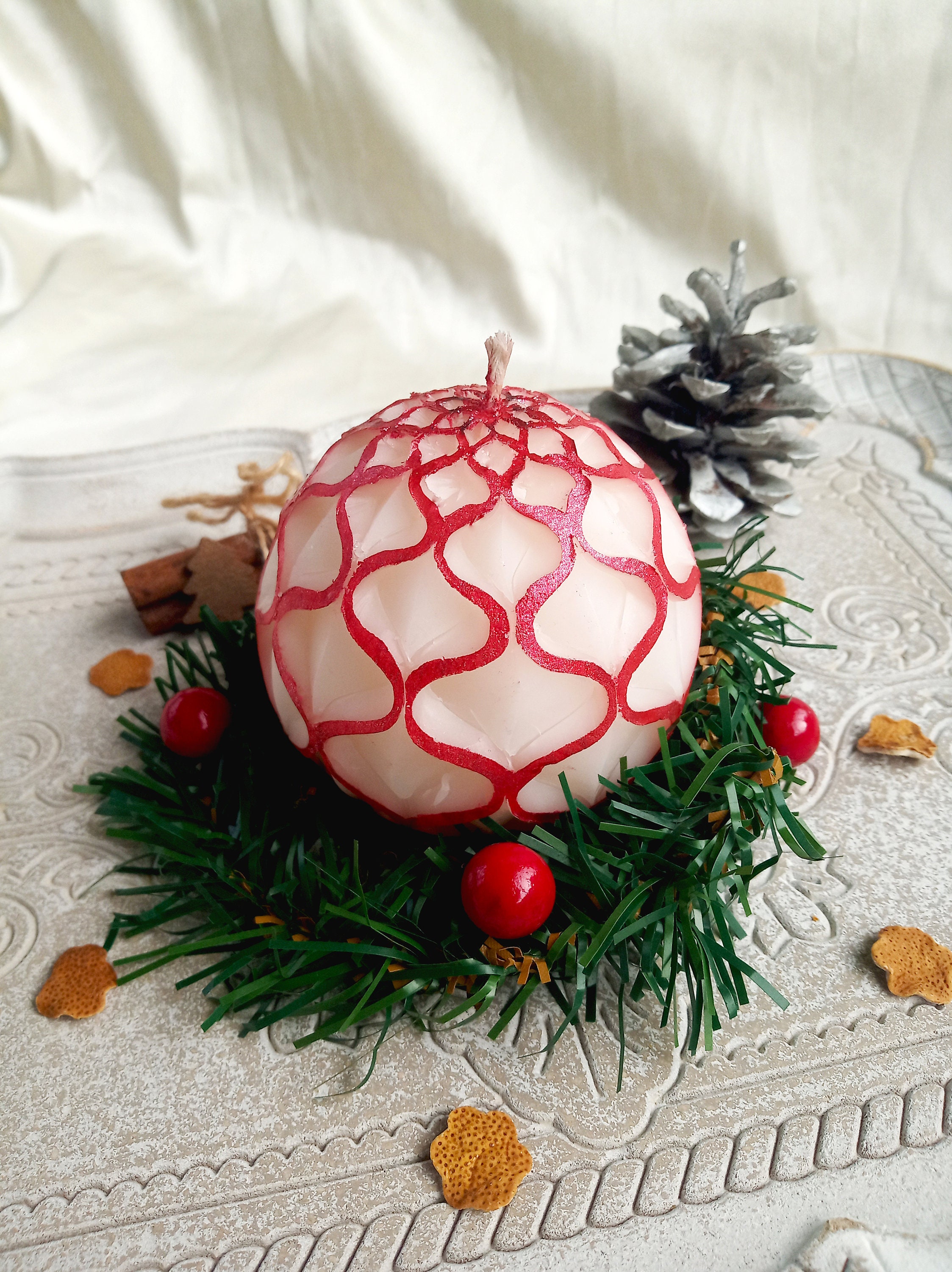 Christmas Red Candle, Sphere Candle, Round Carving Candle, Paraffin ...