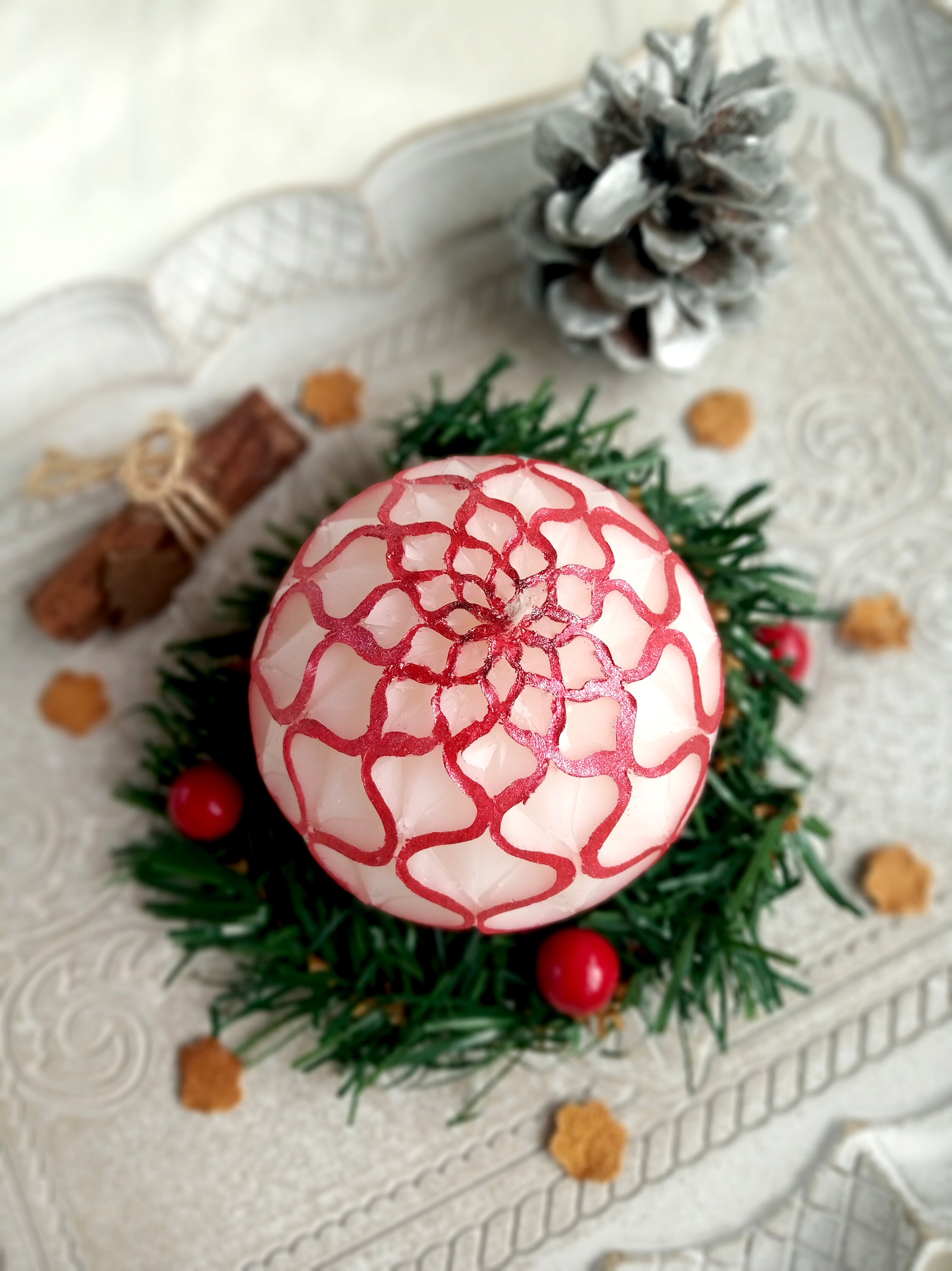 Christmas Red Candle, Sphere Candle, Round Carving Candle, Paraffin ...