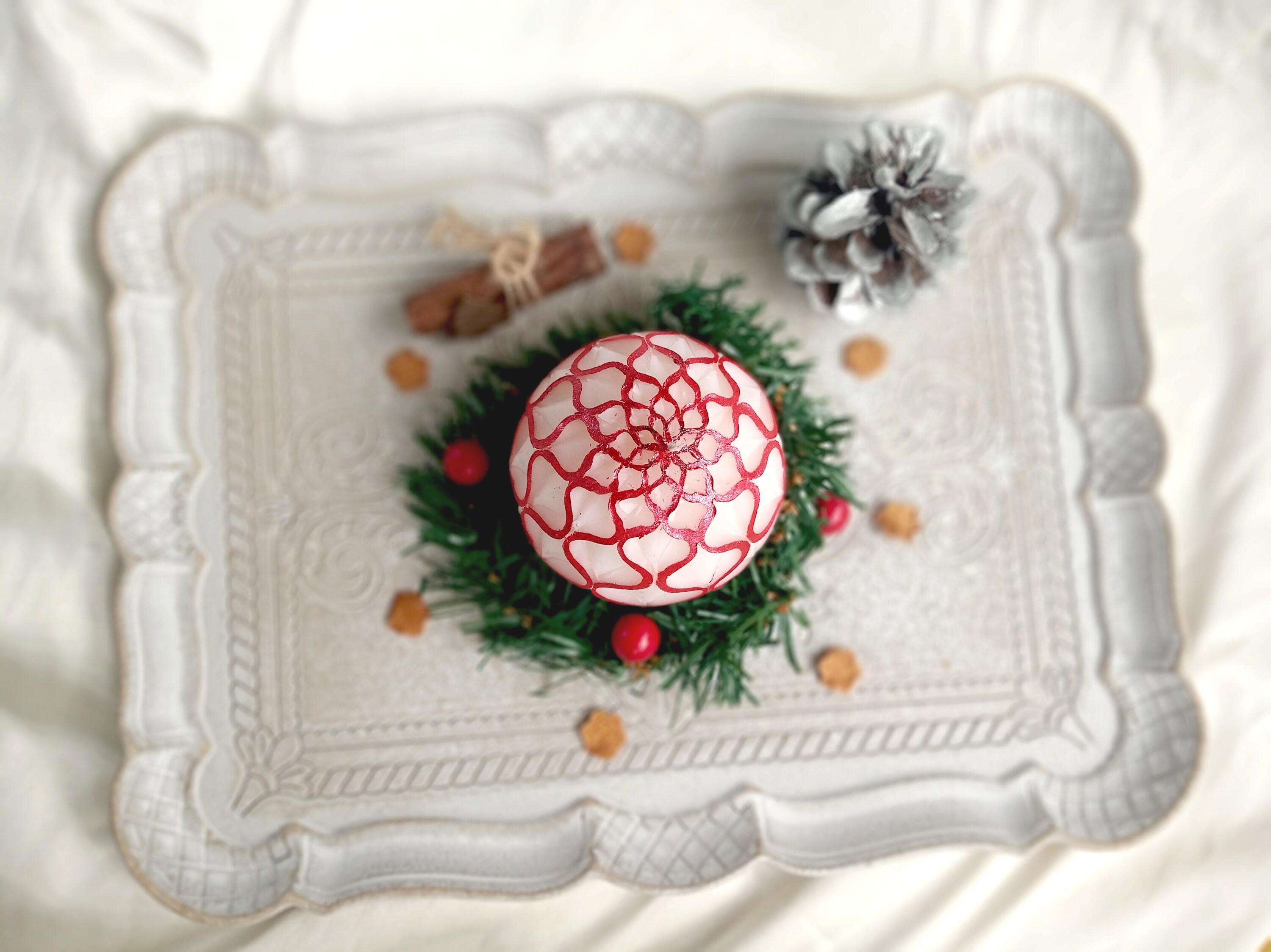 Christmas Red Candle, Sphere Candle, Round Carving Candle, Paraffin ...
