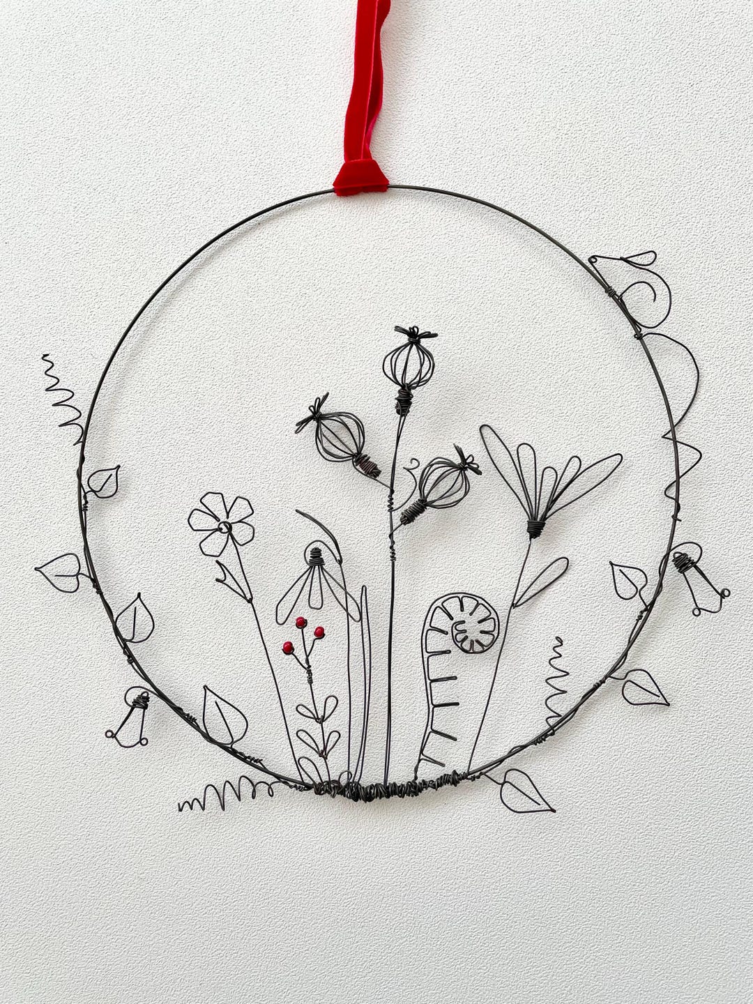 Large Hoop, Wreath, Wire Hoop, Wire Flowers, Poppy Seed Heads, Ferns ...