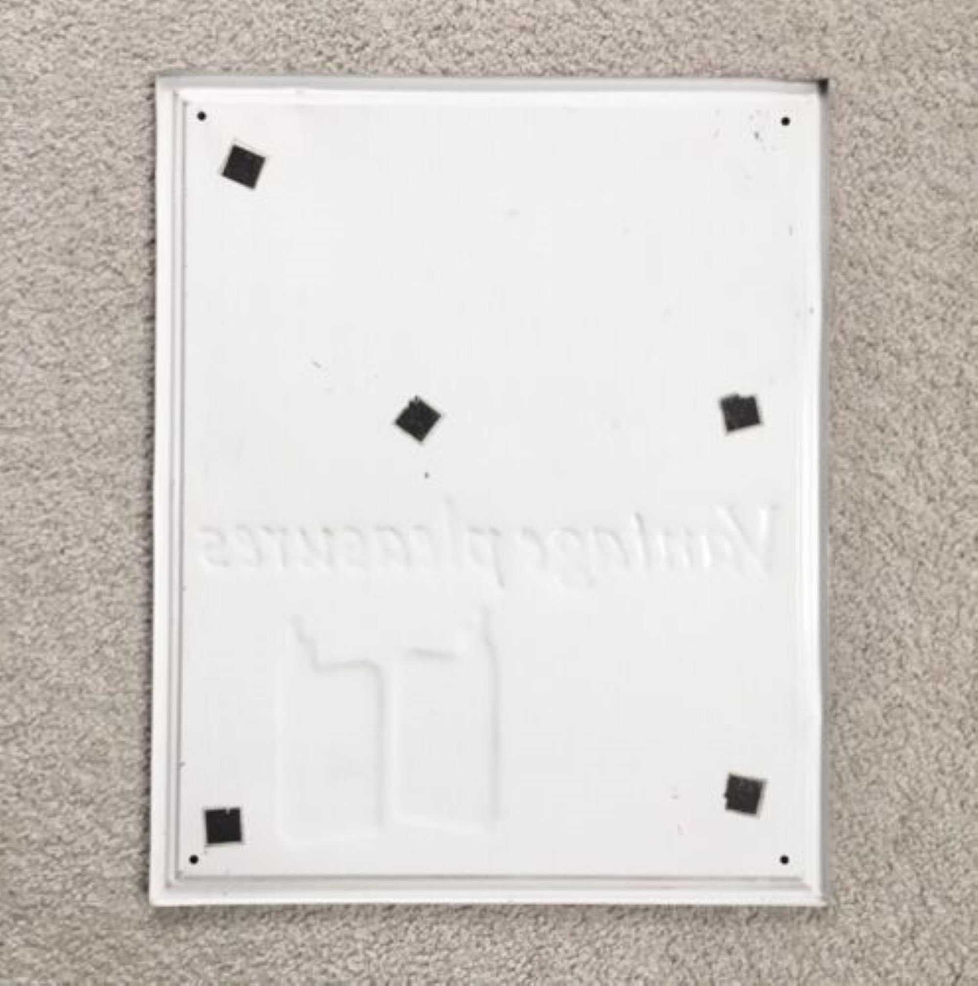 Vintage 1981 VANTAGE CIGARETTES Metal Sign 21.5 X 17.5 RJ Reynolds ...