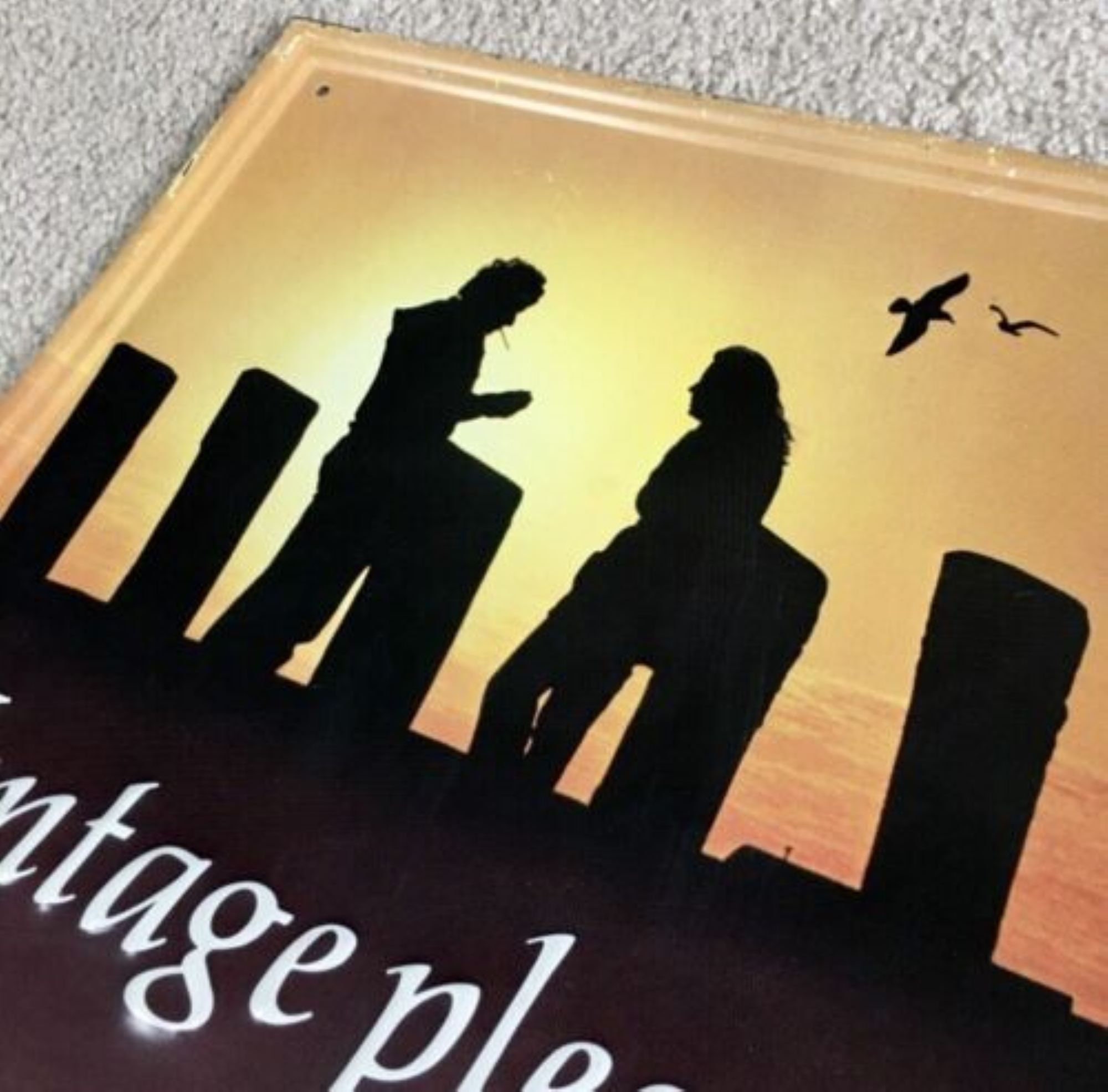 Vintage 1981 VANTAGE CIGARETTES Metal Sign 21.5 X 17.5 RJ Reynolds ...