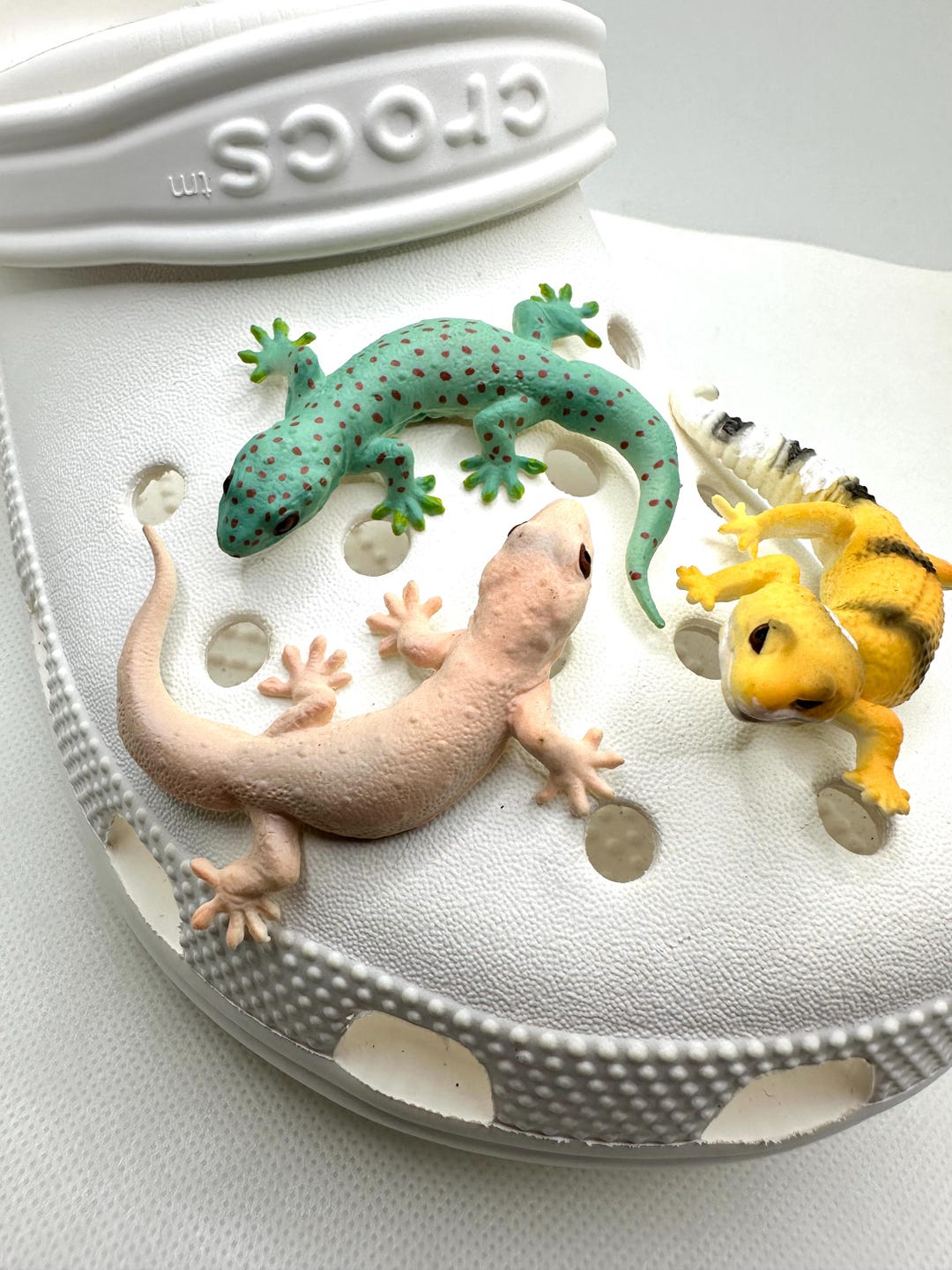 Gecko Shoe Charm | Realistic Lizard Charm | Yellow Lizard | Gecko ...