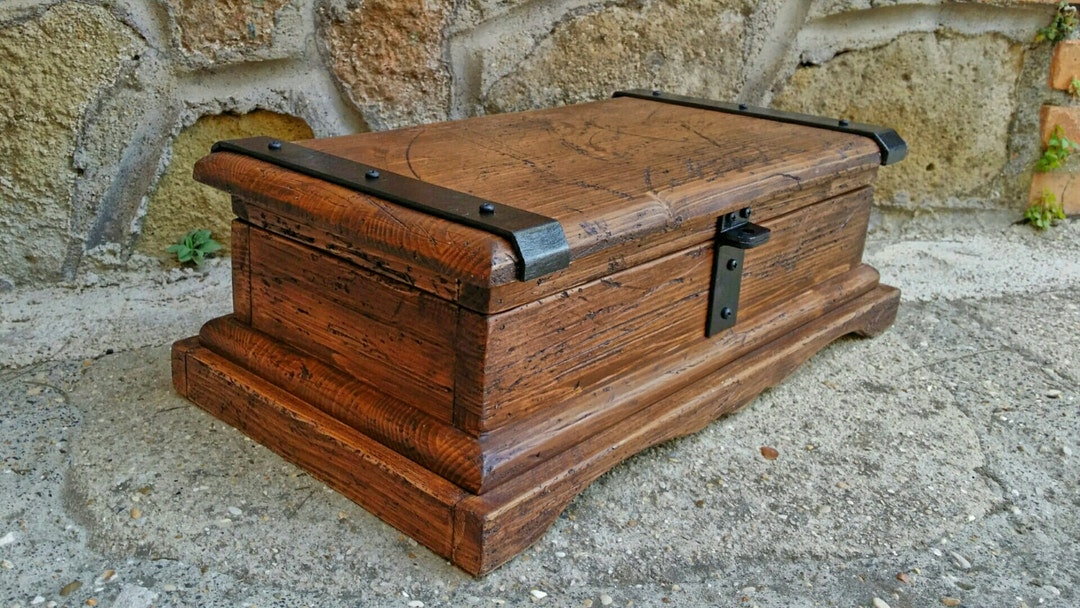 Reclaimed Wood Vintage Storage Box , Wood and Iron , Handcrafted in ...