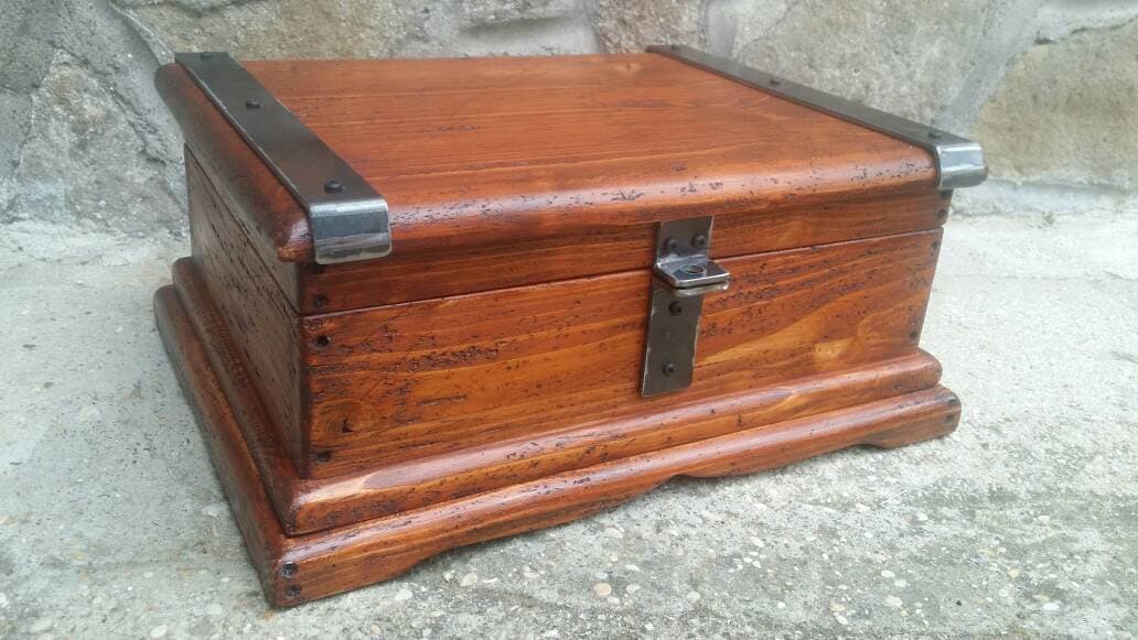 Keepsake Box , Reclaimed Wood Storage Box , Handmade in Italy - Etsy