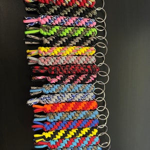 Custom Handmade Paracord Keychains - Etsy