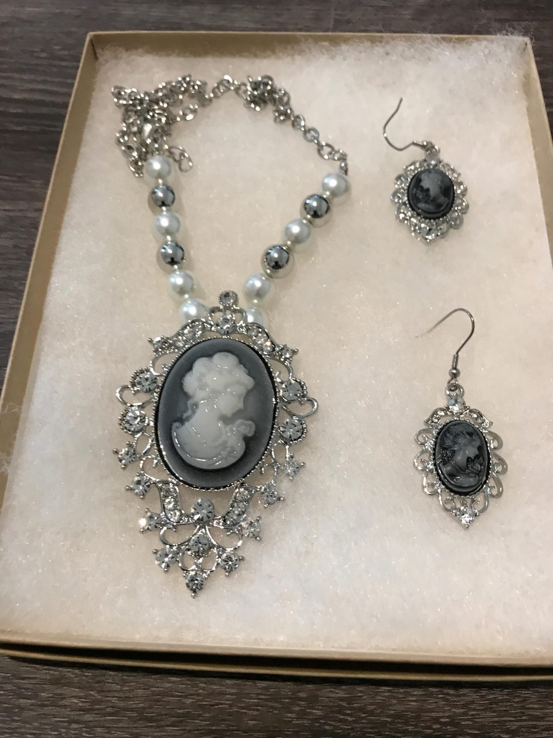 Cameo Necklace Set A 6 - Etsy