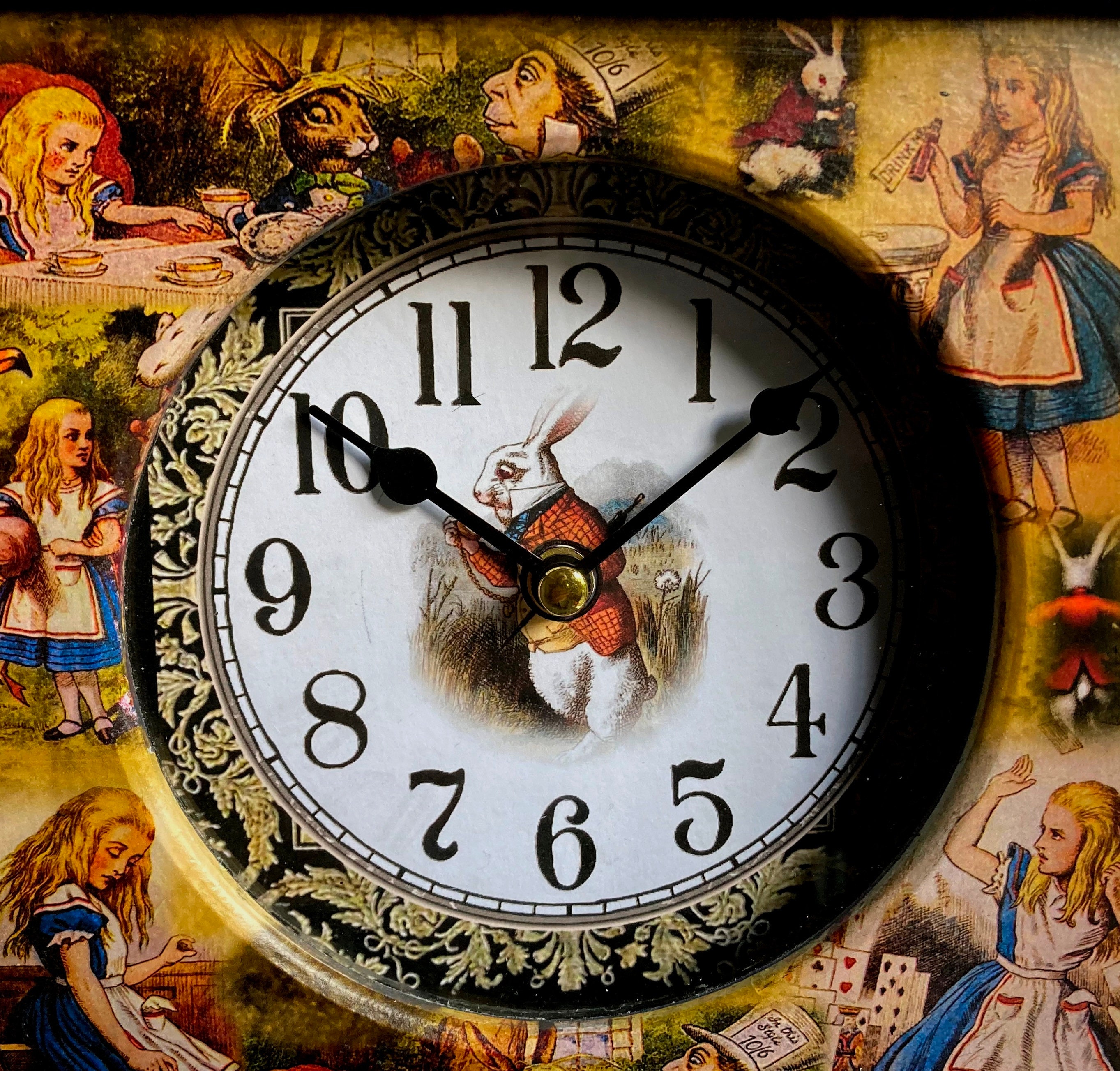 Alice in Wonderland. Alice in Wonderland Clock. Alice in - Etsy UK