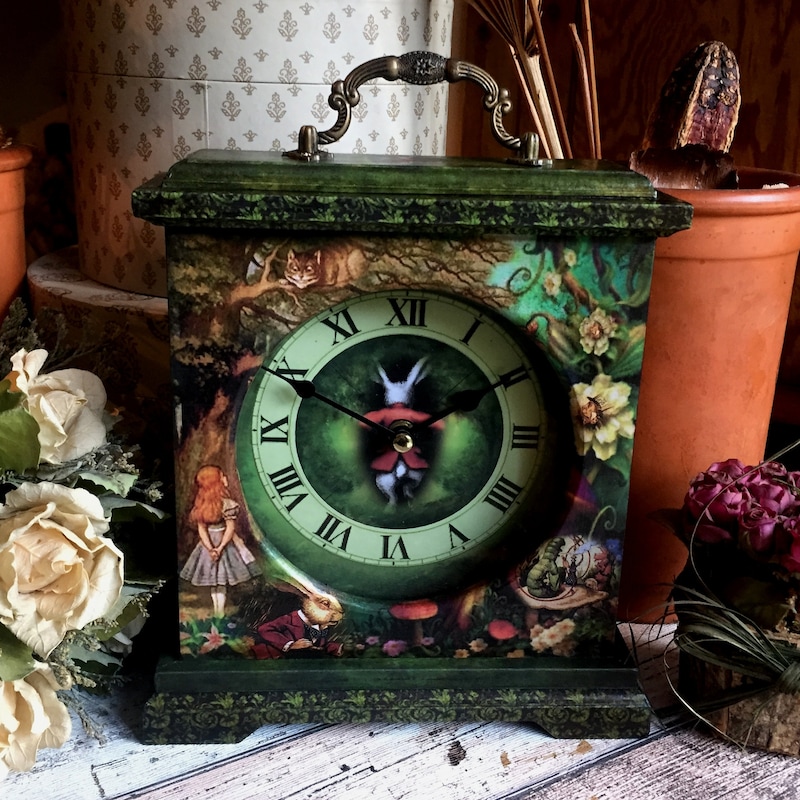 Alice in Wonderland White Rabbit Clock - Etsy