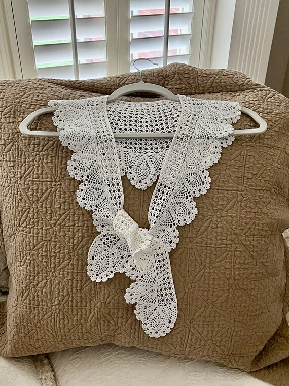 Large Antique Crochet Collar, Irish Lace, Beautiful H… - Gem