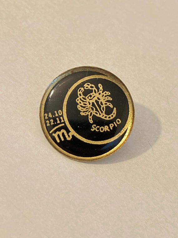 vintage enamel scorpio scorpion - Gem