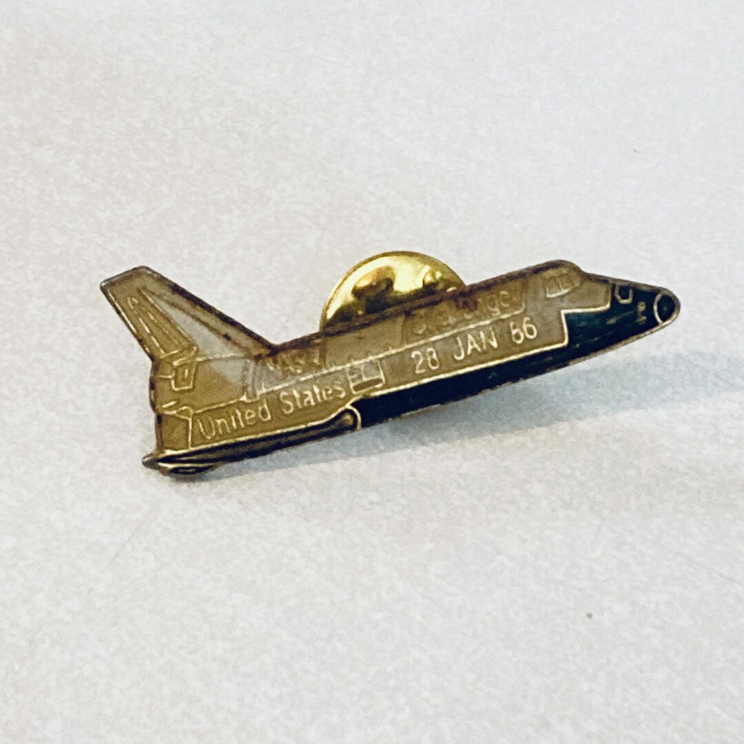 Vintage NASA SPACE SHUTTLE Challenger Pin, Enamel Pin, Lapel, Hat Pin ...