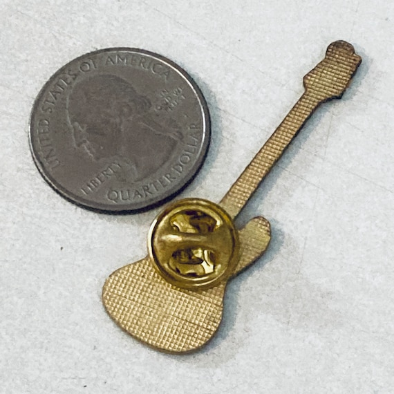Vintage Fender Jazz Bass Electric Guitar Lapel Pin E Gem