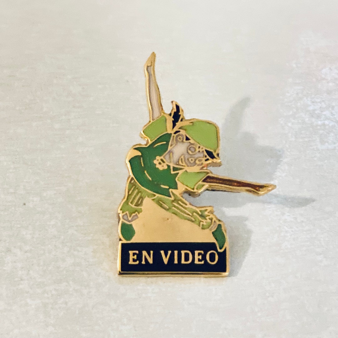 Vintage PETER PAN Lapel Pin, Enamel Pin, Pinback, Hat Pin, Disney ...