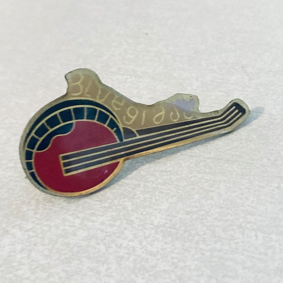 Vintage BANJO Bluegrass Pin, Enamel Pin, Lapel, Hat, … - Gem