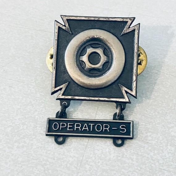Vintage WWII Army Driver and Mechanic Badge Lapel Pin… - Gem