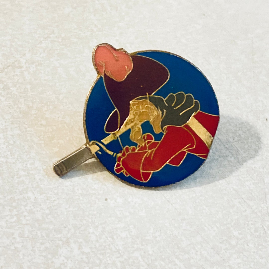 Vintage CAPTAIN HOOK Pirate Lapel Pin, Enamel Pin, Pinback, Hat Pin ...
