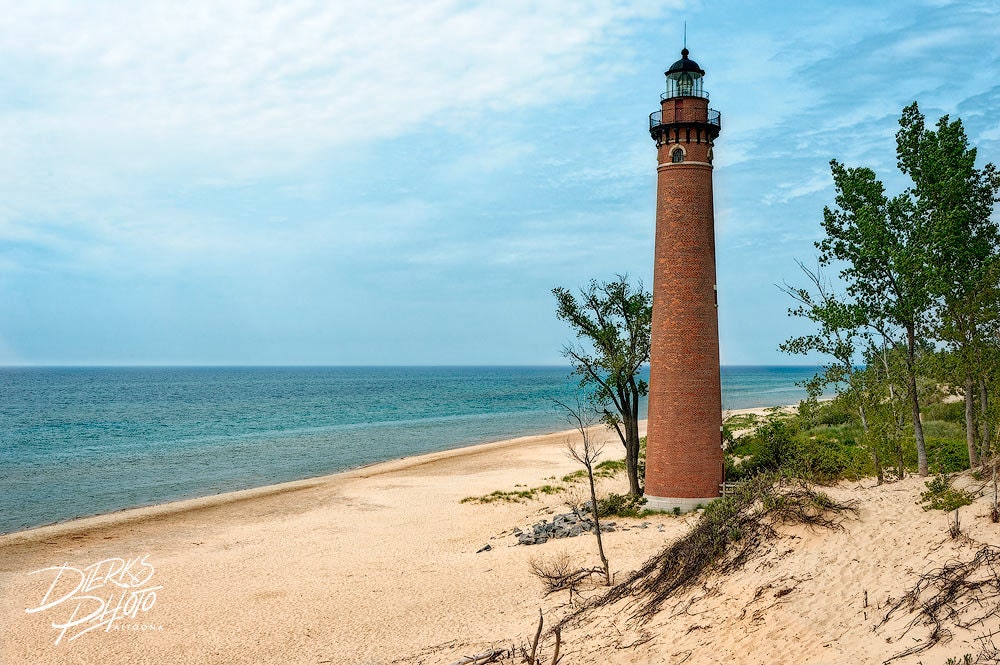 Little Sable Point Lighthouse Photo, Scenic Lighthouse Photo, Lake ...