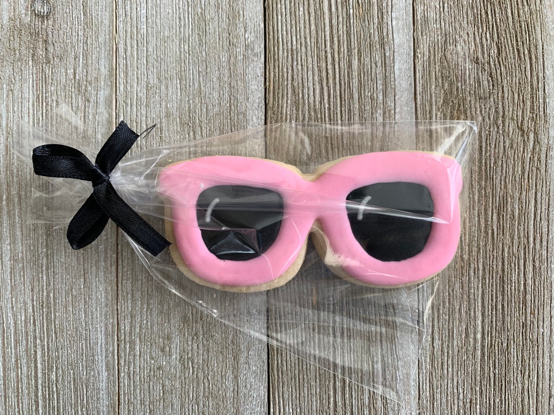 Sunglass Cookies, Eye glasses cookies, Birthday Cookies, Eyeglasses ...