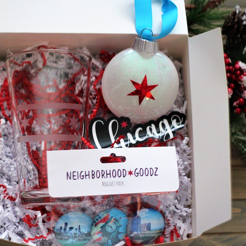 Chicago Gifts - 60+ Gift Ideas for 2025